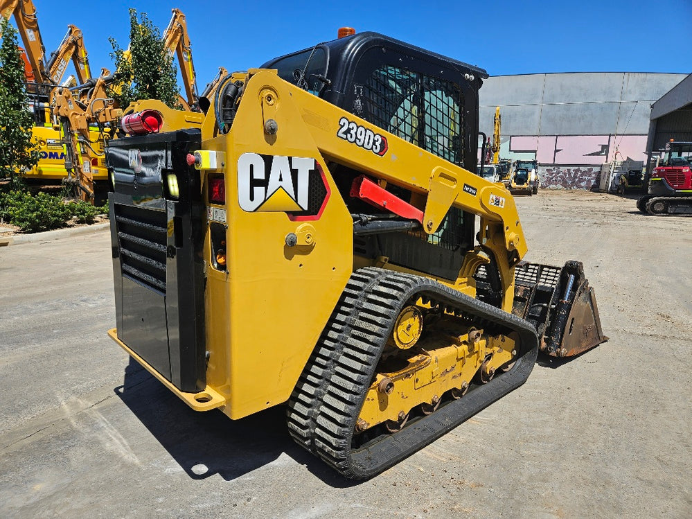 2020 CAT 239D3 TRACK LOADER (T392) WITH CIVIL SPEC AND 935 HRS — Proquip