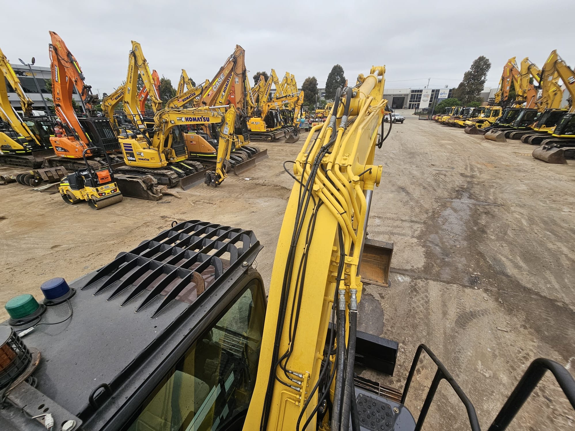 2019 SUMITOMO SH145X-6 15T EXCAVATOR WITH 2862 HRS, HITCH & BUCKETS E2 ...