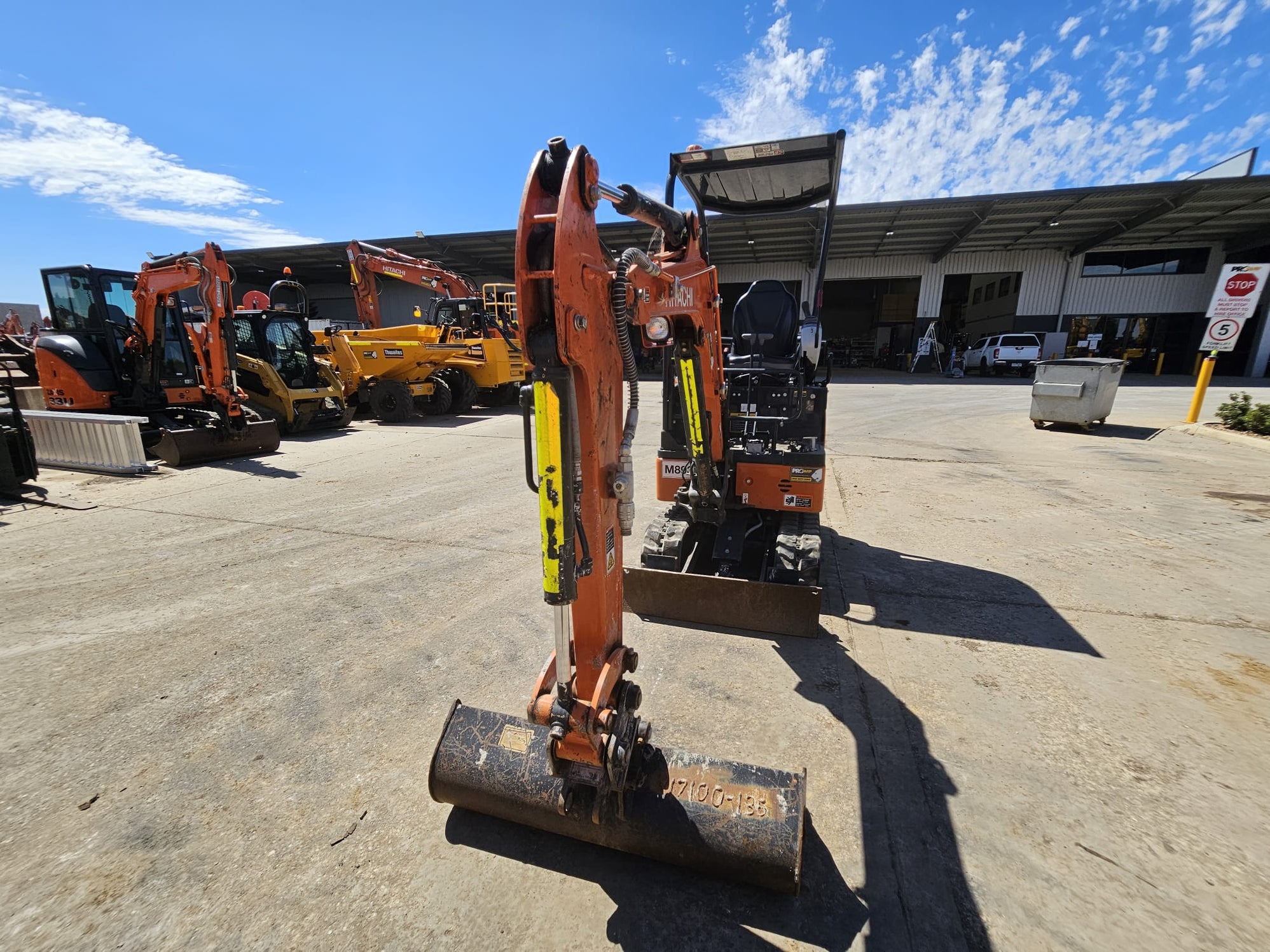 2021 HITACHI ZX17U-5 1.9T EXCAVATOR (M893) WITH LOW 515 HRS — Proquip