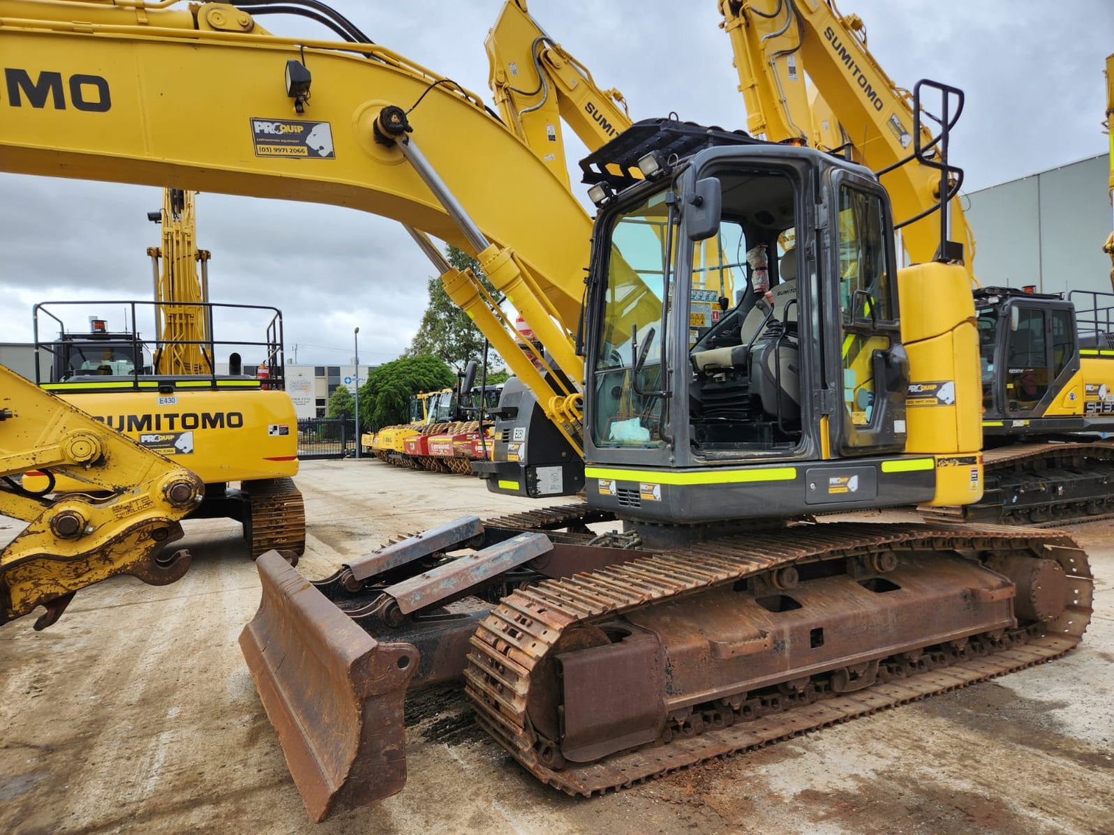2019 SUMITOMO SH235X-6 25T EXCAVATOR (E251) WITH DOZER BLADE AND 4100 ...