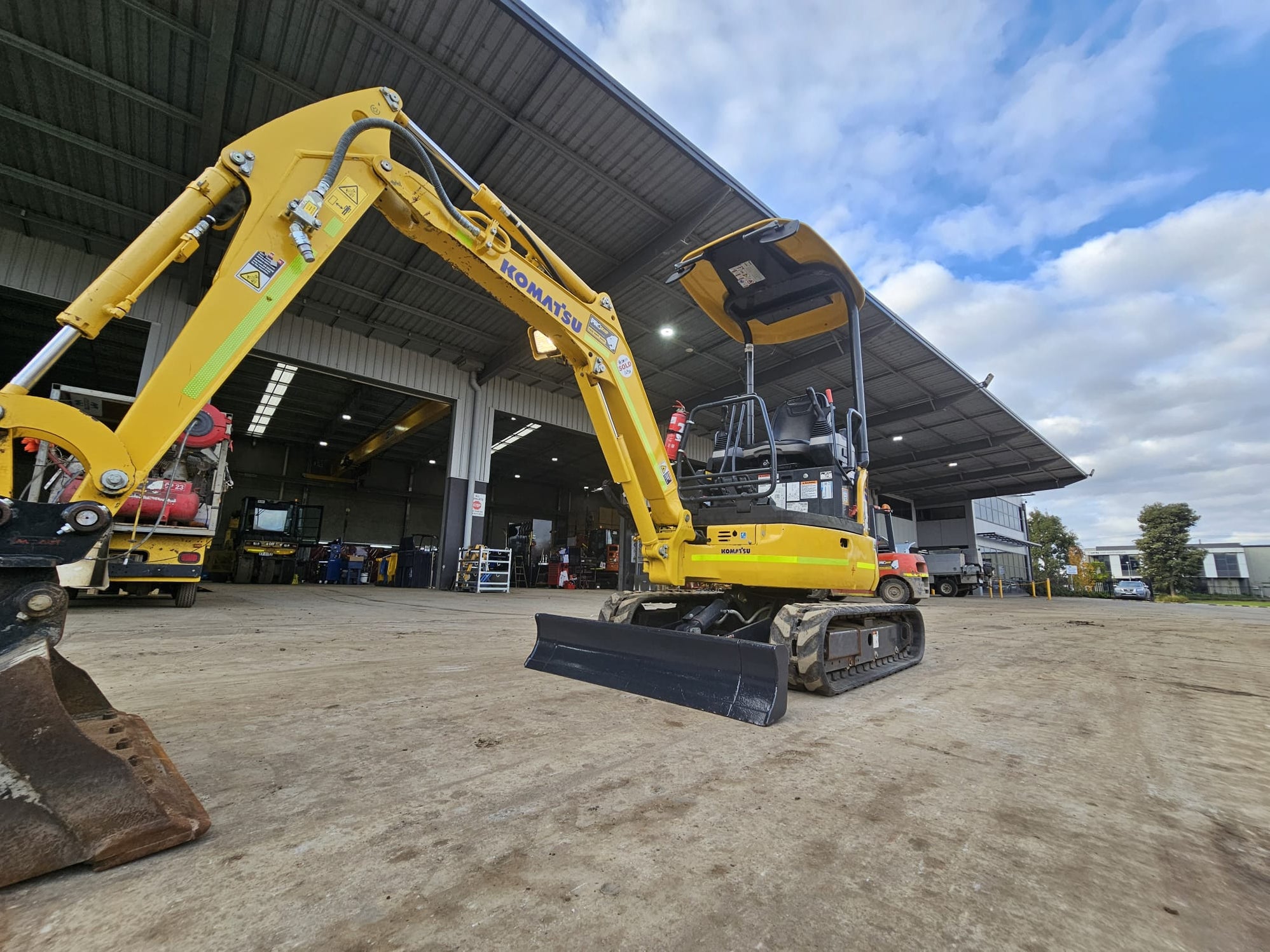 2022 KOMATSU PC18MR-3 1.8T EXCAVATOR (M912) WITH 700 HRS — Proquip ...